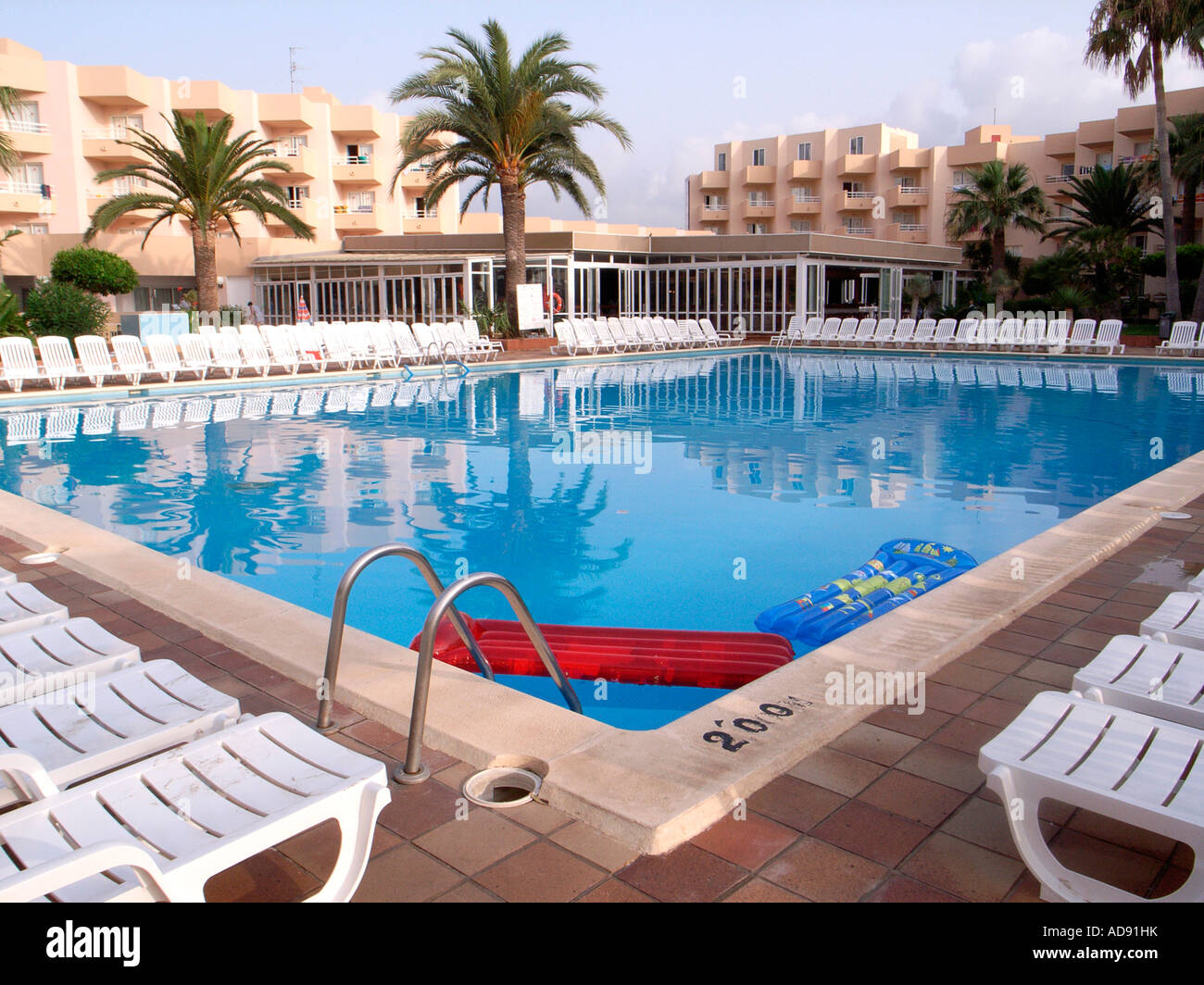 Hot holiday location hi-res stock photography and images - Alamy