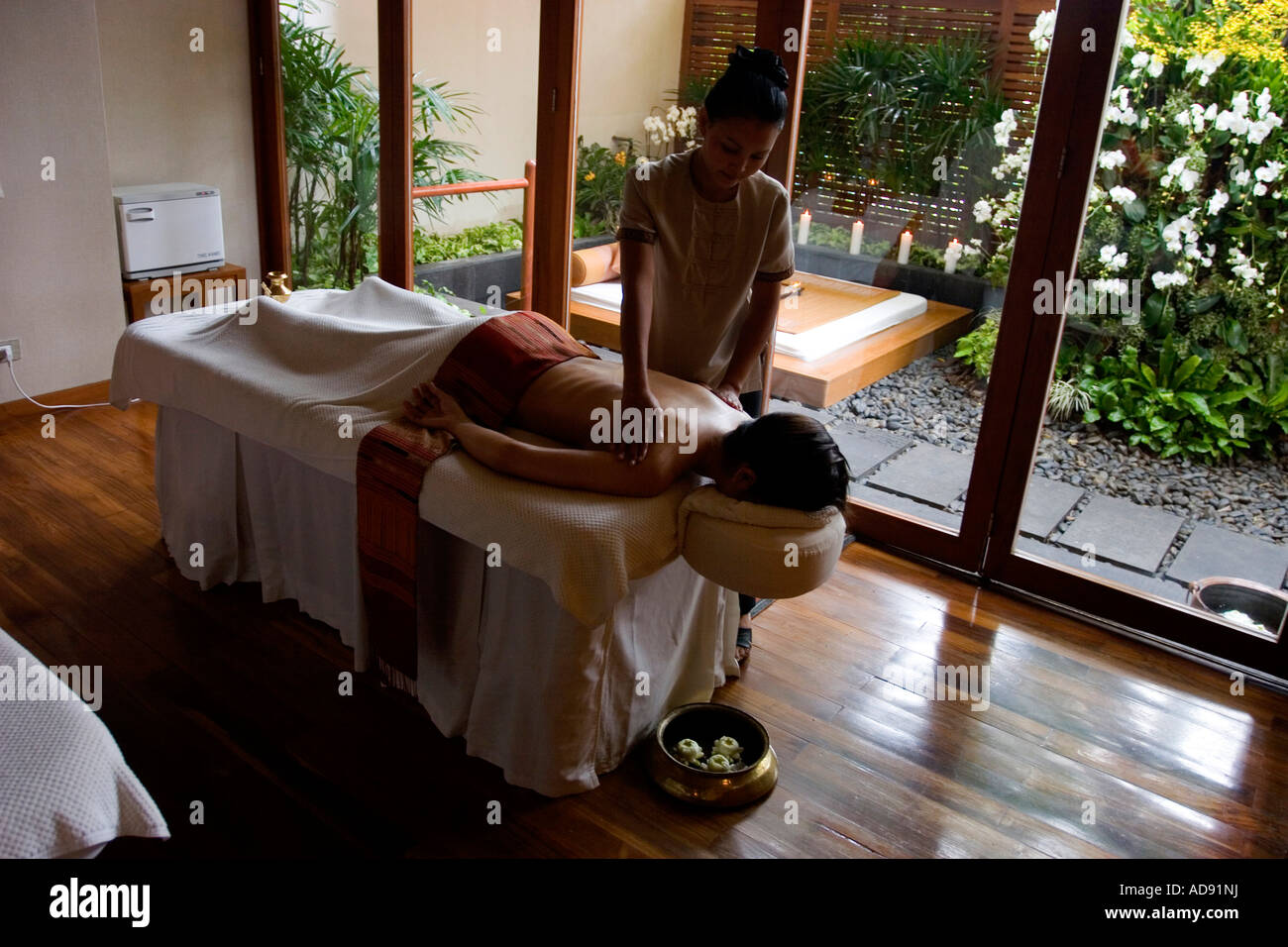 High end spa hi-res stock photography and images - Alamy