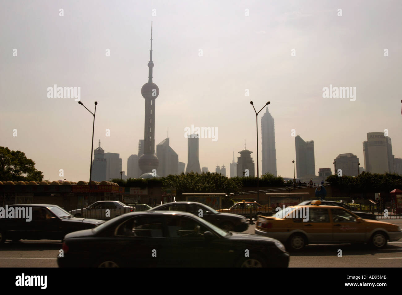 Traffic congestion shanghai china hi-res stock photography and images ...