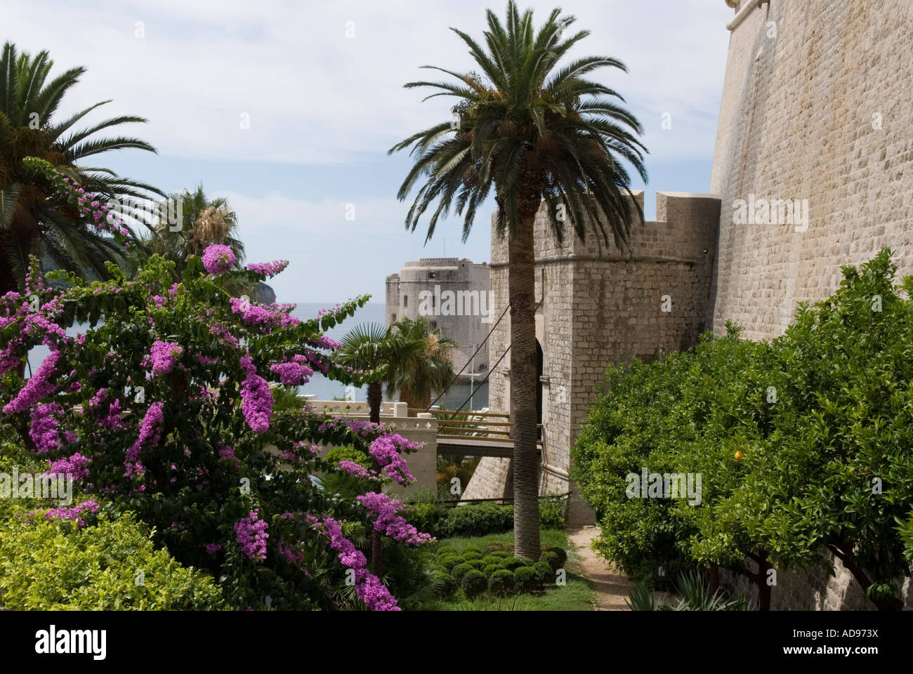 Ploce gate entrance into the walled city of Dubrovnik, showing ...