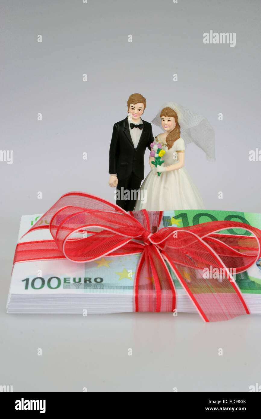 Body present ceremony hi-res stock photography and images - Alamy