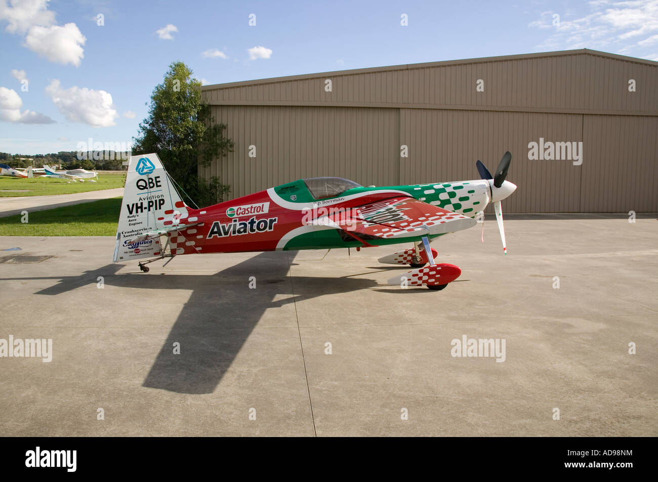 Acrobatic tricks hi-res stock photography and images - Alamy