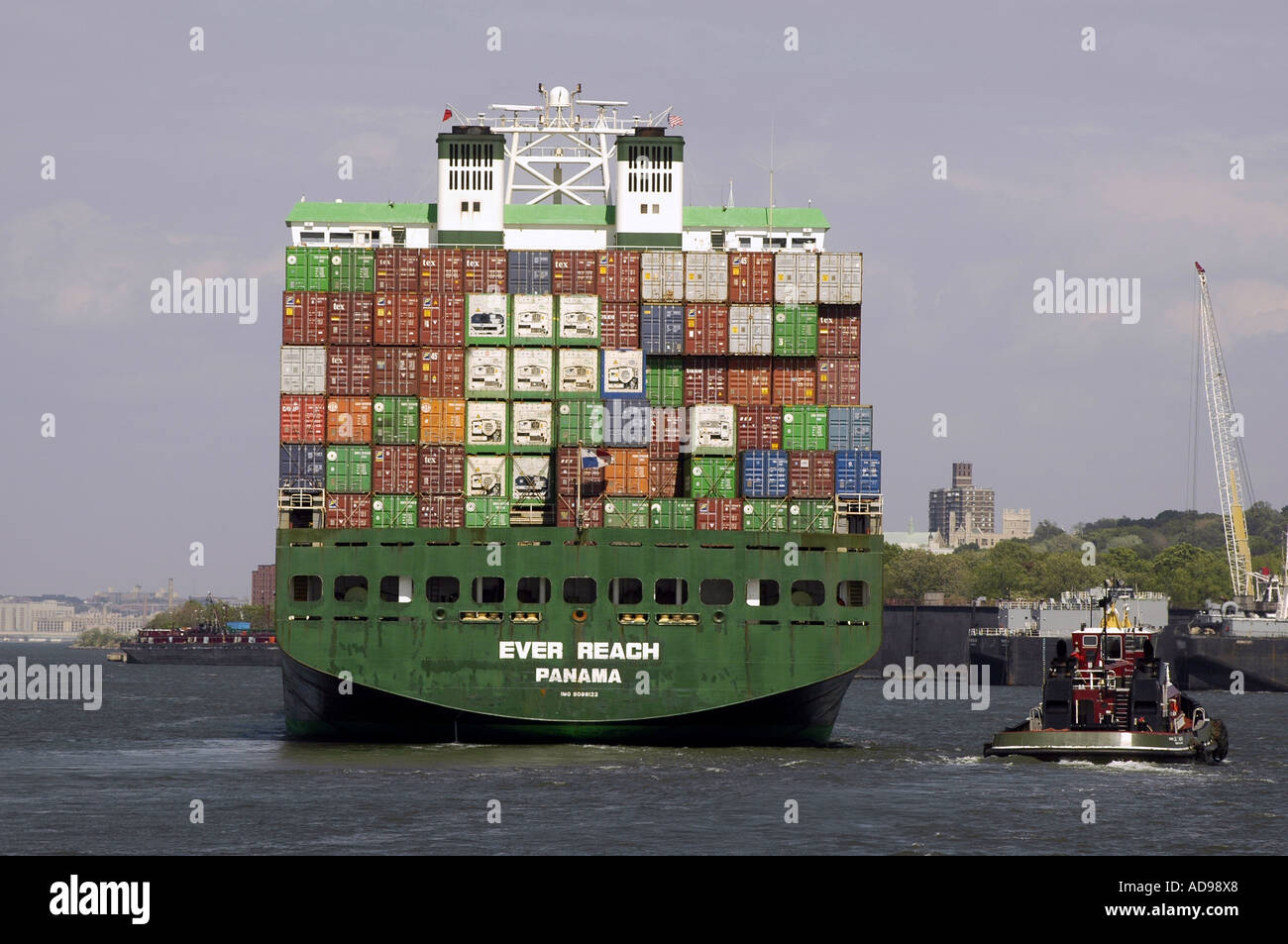 Container ship the Ever Reach run by the Evergreen Lines Stock Photo ...