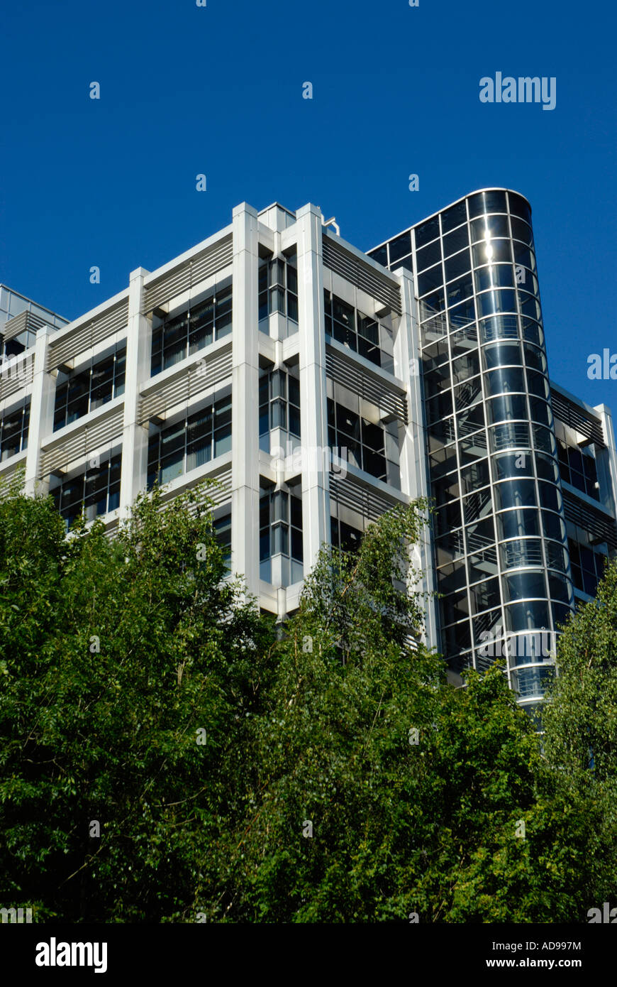Insurance office building hi-res stock photography and images - Alamy