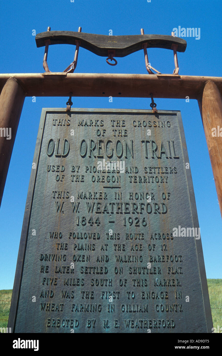 Historic oregon trail marker hi-res stock photography and images - Alamy