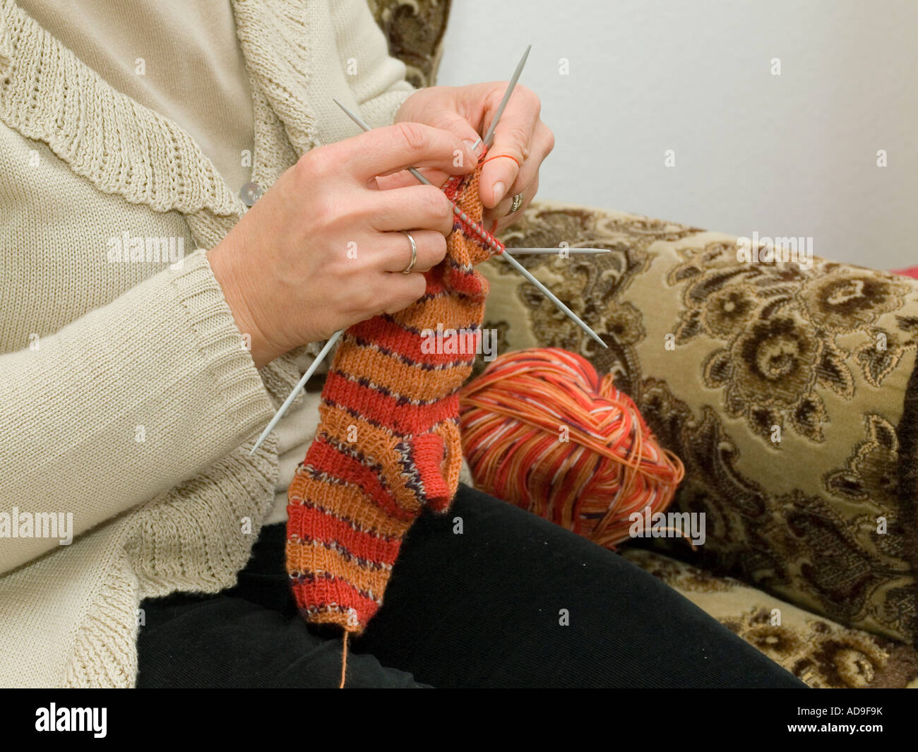 Old woman knit socks hi-res stock photography and images - Alamy
