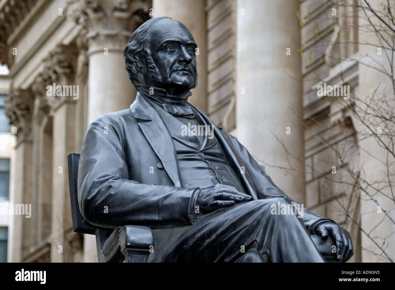 Statue of George Peabody in the City of London, England Stock Photo - Alamy