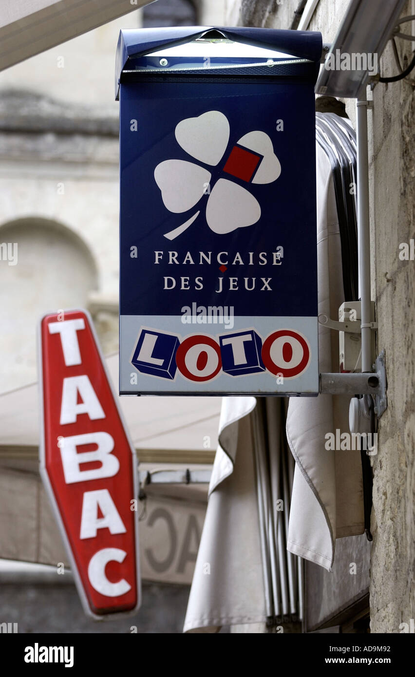 Lotto winner hi-res stock photography and images - Alamy