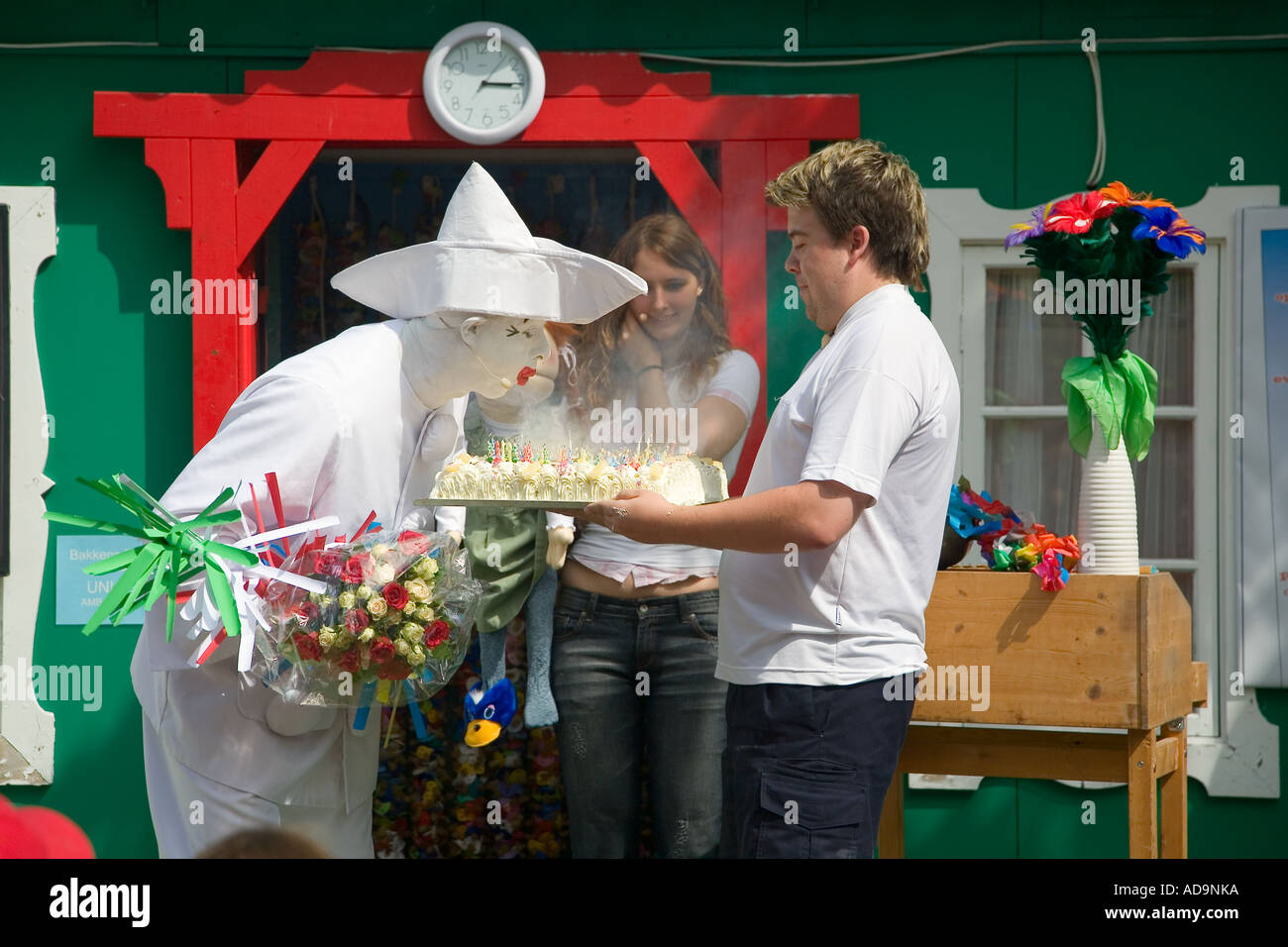 Pierrots hi-res stock photography and images - Alamy