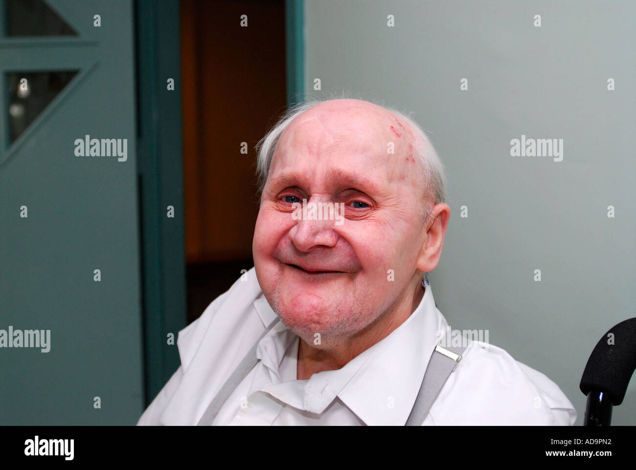 Dementia sufferer hi-res stock photography and images - Alamy
