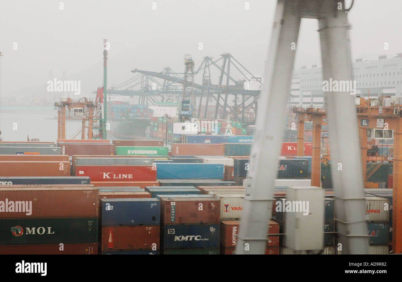 Hong Kong Harbour container terminal Stock Photo - Alamy