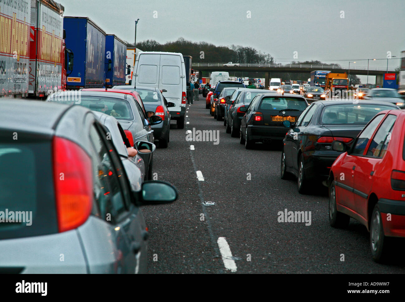 M25 traffic jam hi-res stock photography and images - Alamy