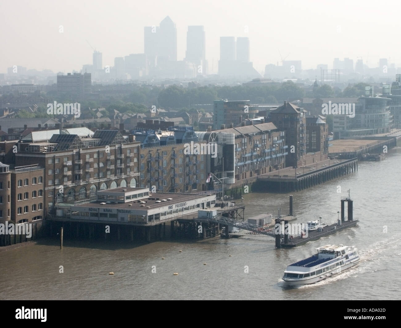 Polluted river thames hi-res stock photography and images - Alamy