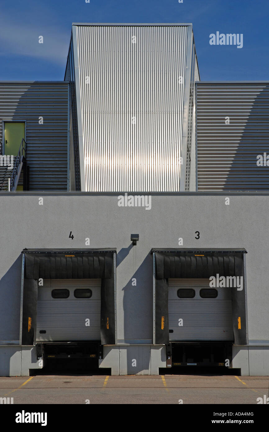 Warehouse ramp hi-res stock photography and images - Alamy