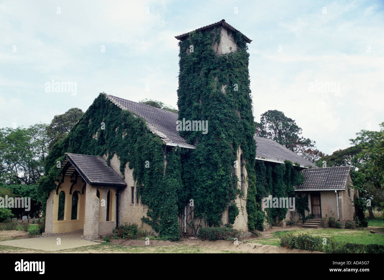 Zimbabwe church hi-res stock photography and images - Alamy