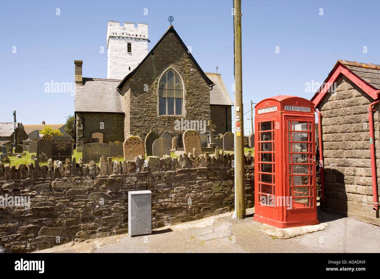 Llansaint hi-res stock photography and images - Alamy