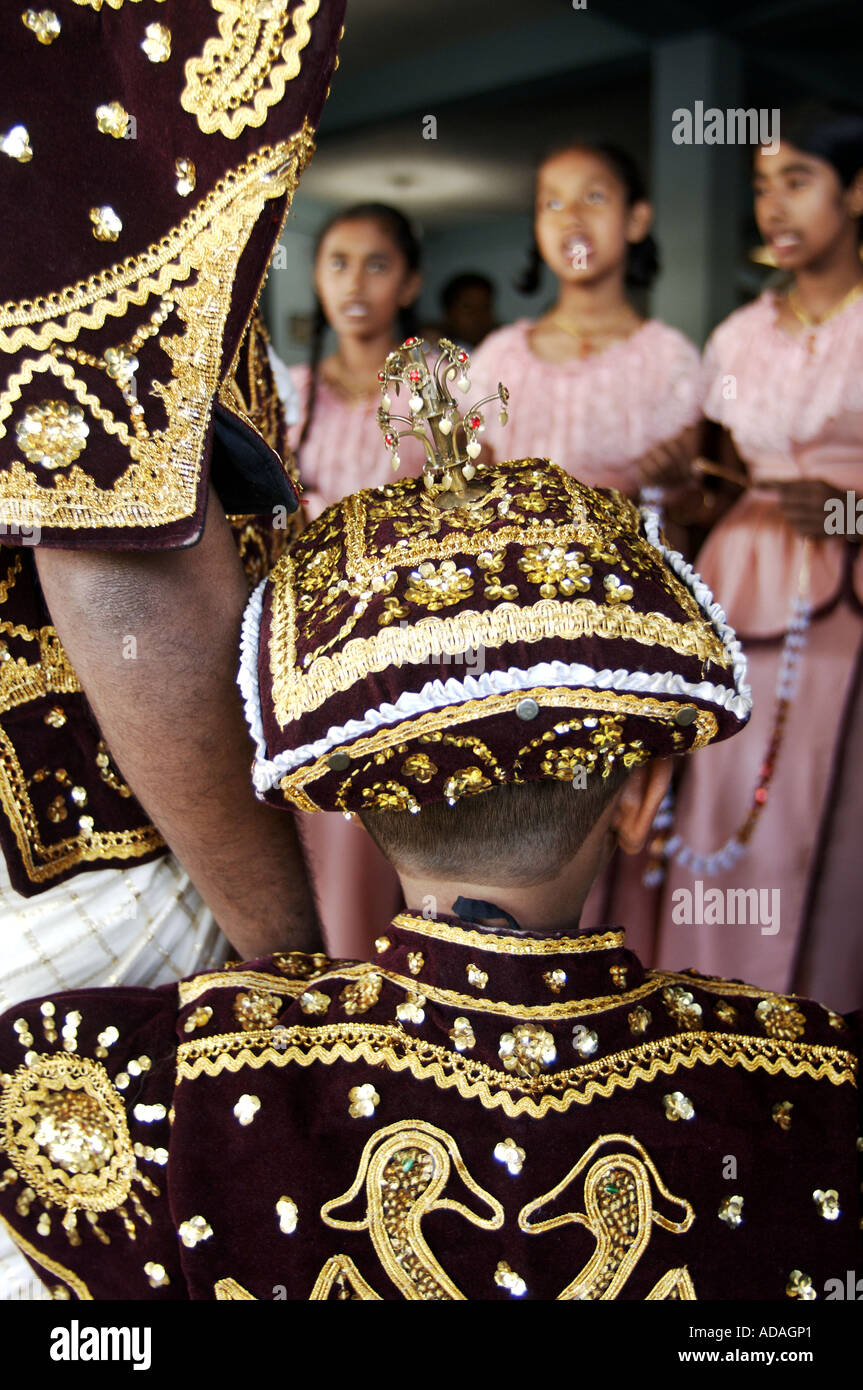 Kandy a traditional wedding ceremony Stock Photo - Alamy