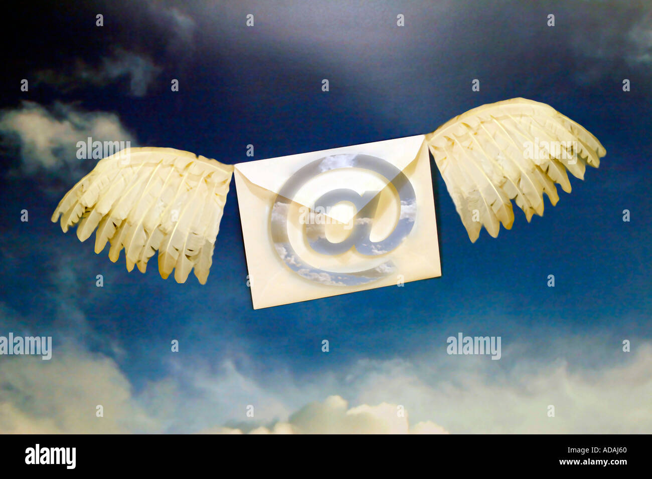 White communication messages clouds hi-res stock photography and images ...