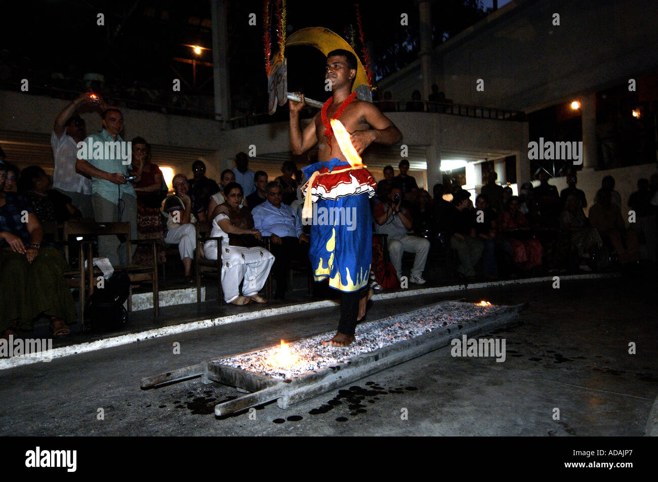 Kandy fire dance show of traditional dancers in the Kandyan cultural ...