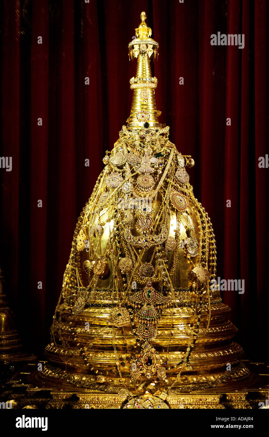 Kandy the famous relic shrine inside the Dalada Maligawa the temple of ...