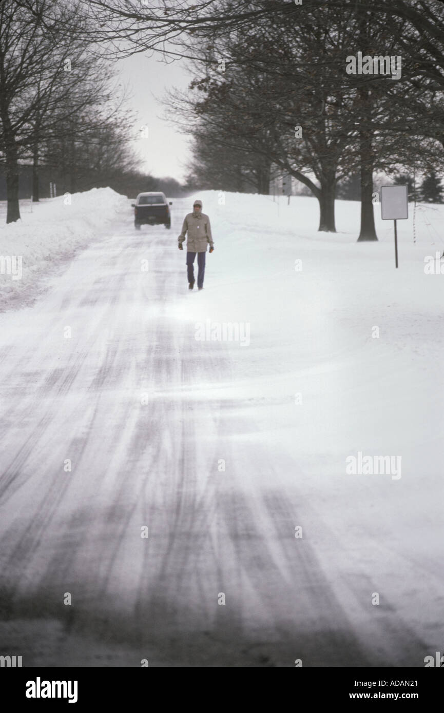 Man Stranded In Winter By Broken Car Stock Photo - Alamy