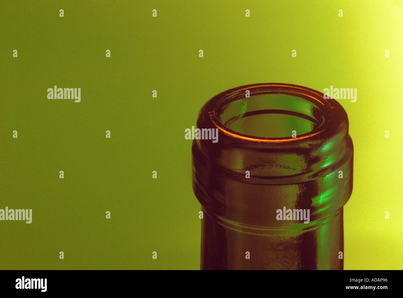 Circle opening hi-res stock photography and images - Alamy