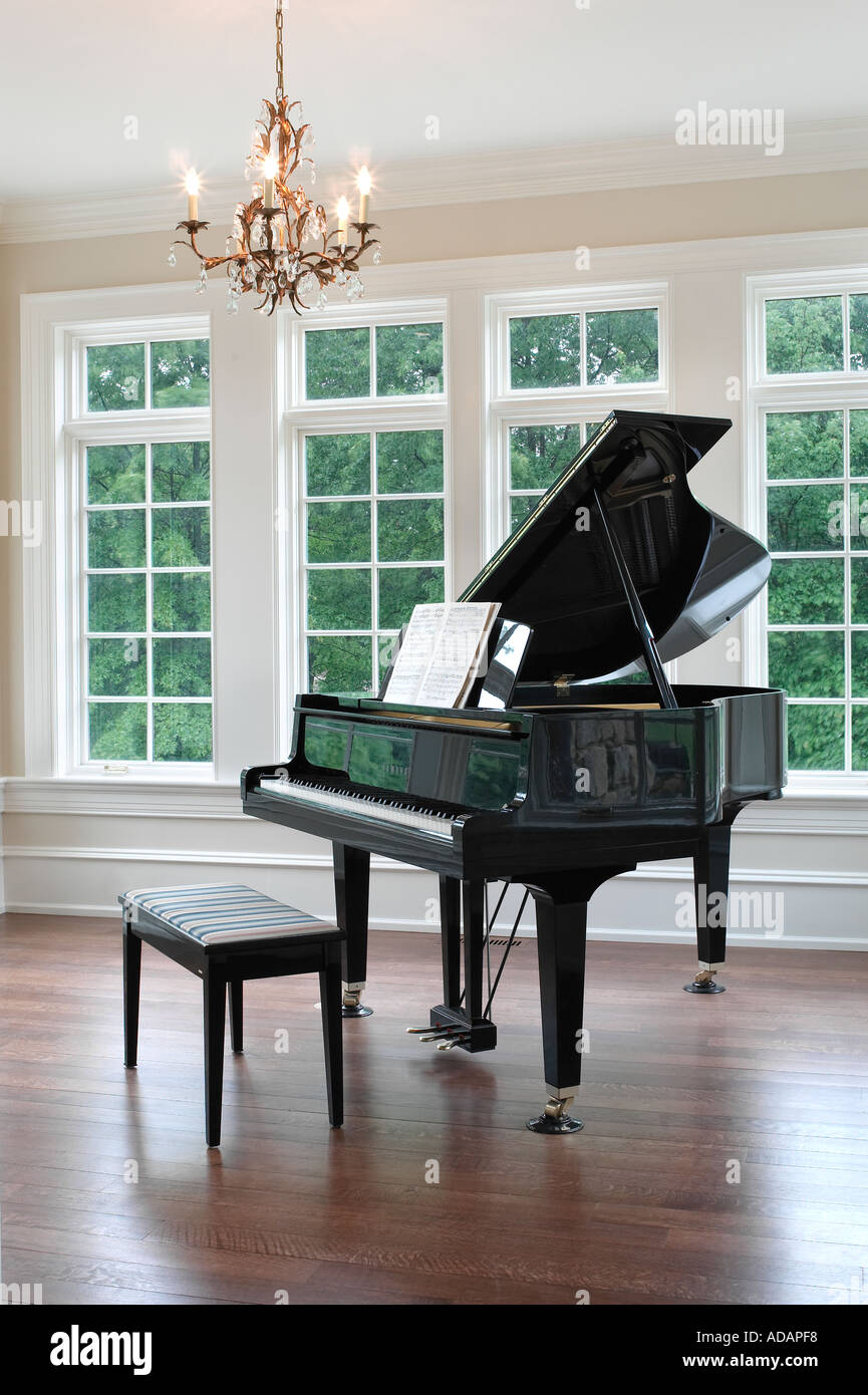 Black white music room hi-res stock photography and images - Alamy