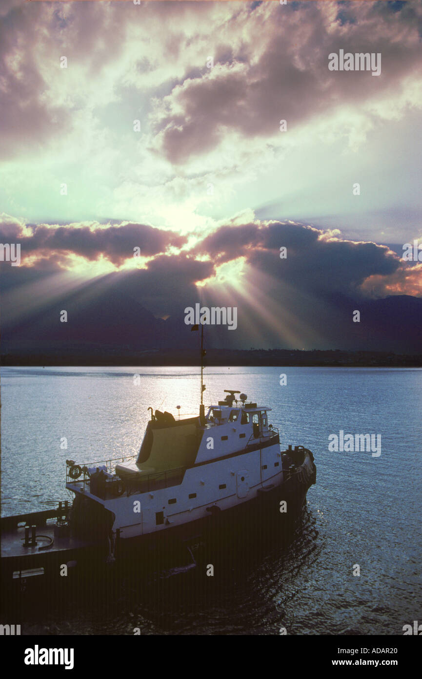 Tug boat sun set hi-res stock photography and images - Alamy