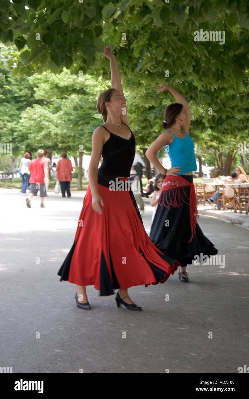 Greek dancing hi-res stock photography and images - Alamy