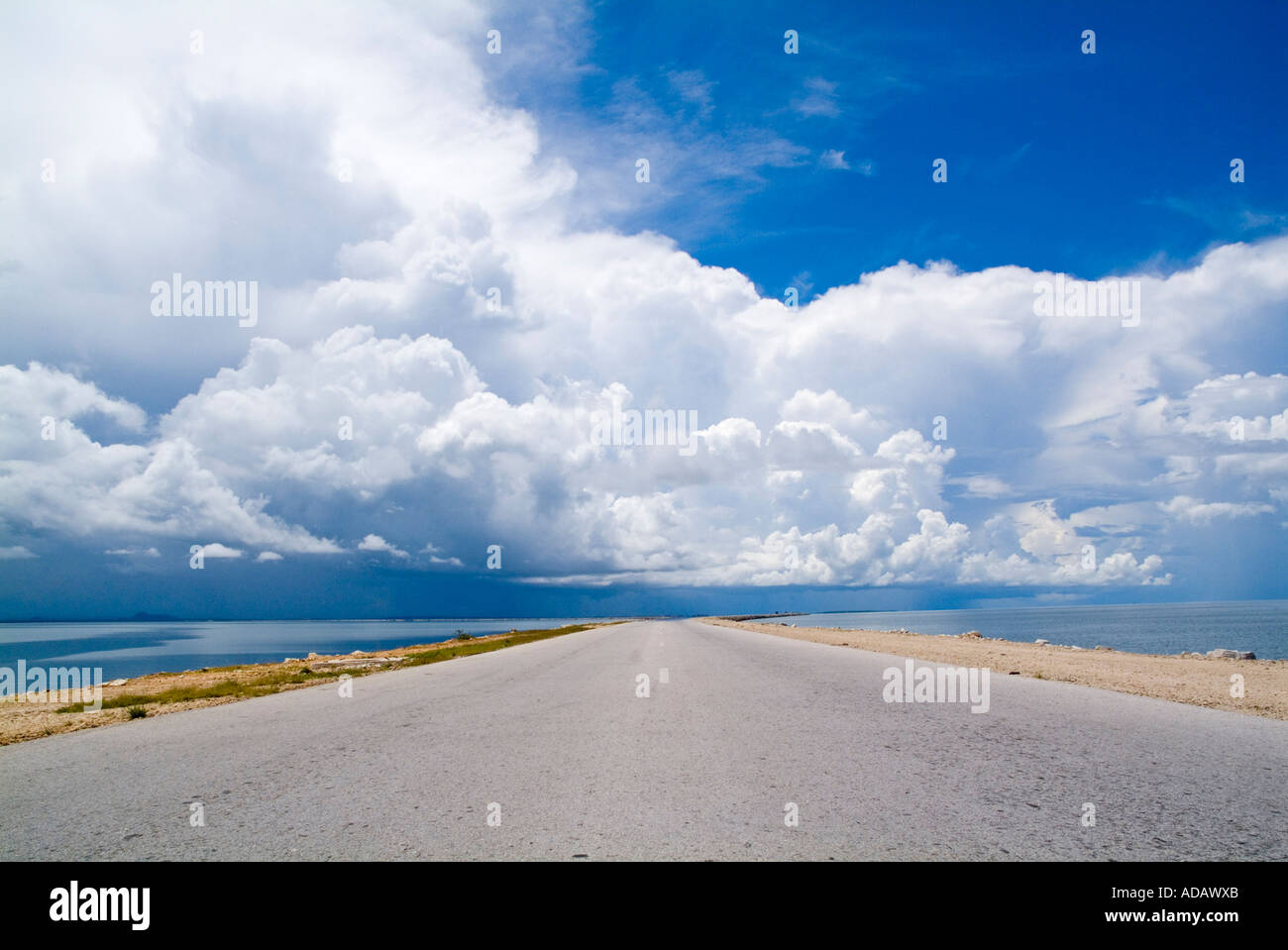 Cayo santa maria road hi-res stock photography and images - Alamy