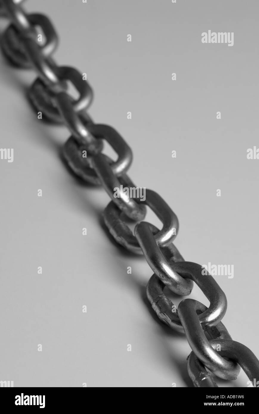 Chain links hi-res stock photography and images - Alamy
