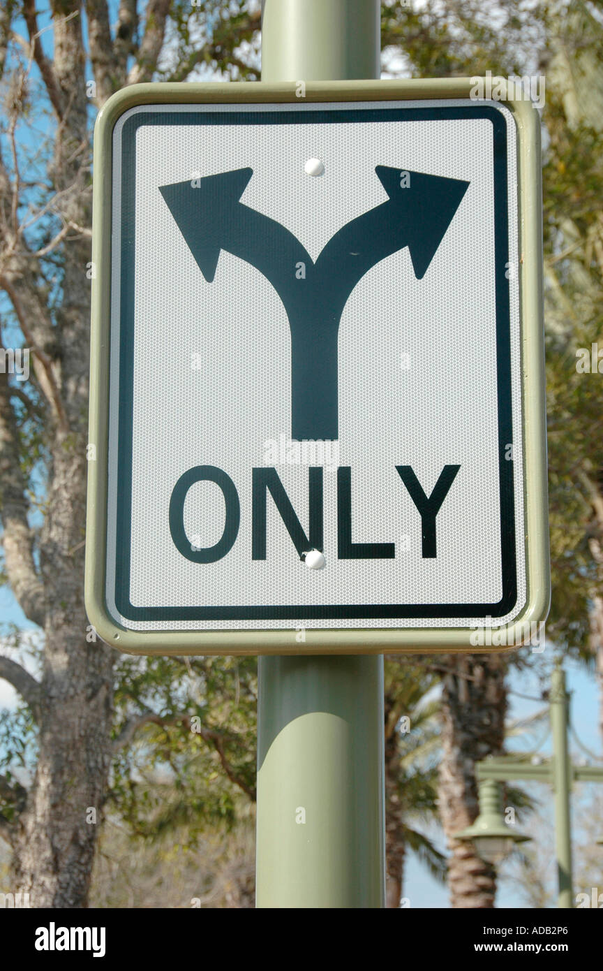 Signs stop right turn only hi-res stock photography and images - Alamy