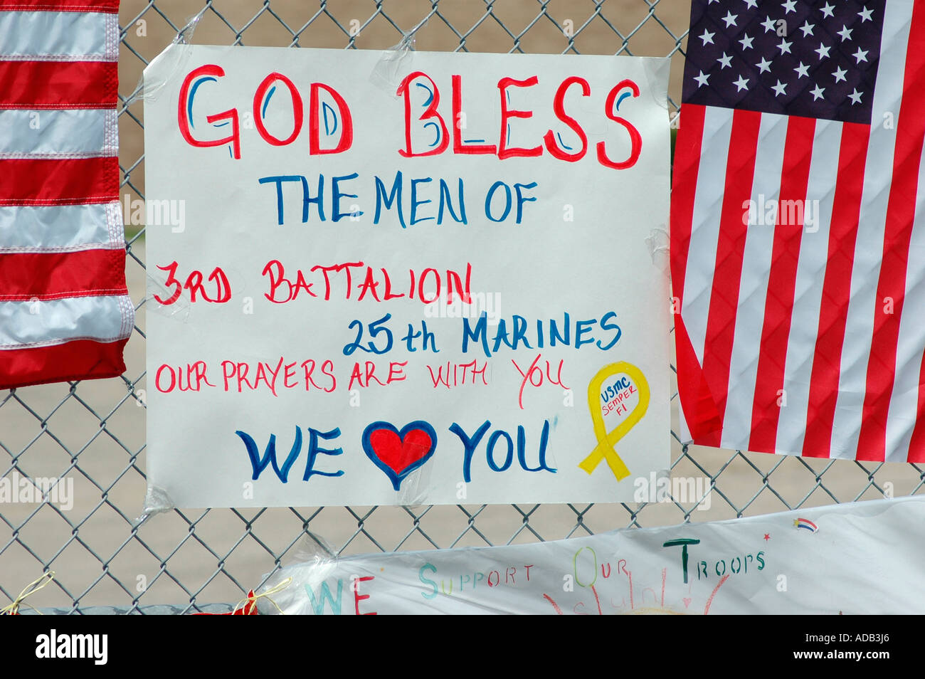Friends and family grieving at memorial for 14 Marines Killed in Iraq ...