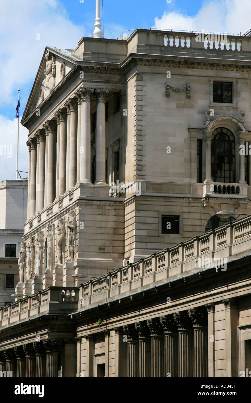 bank of england old lady of threadneddle street city of london england ...