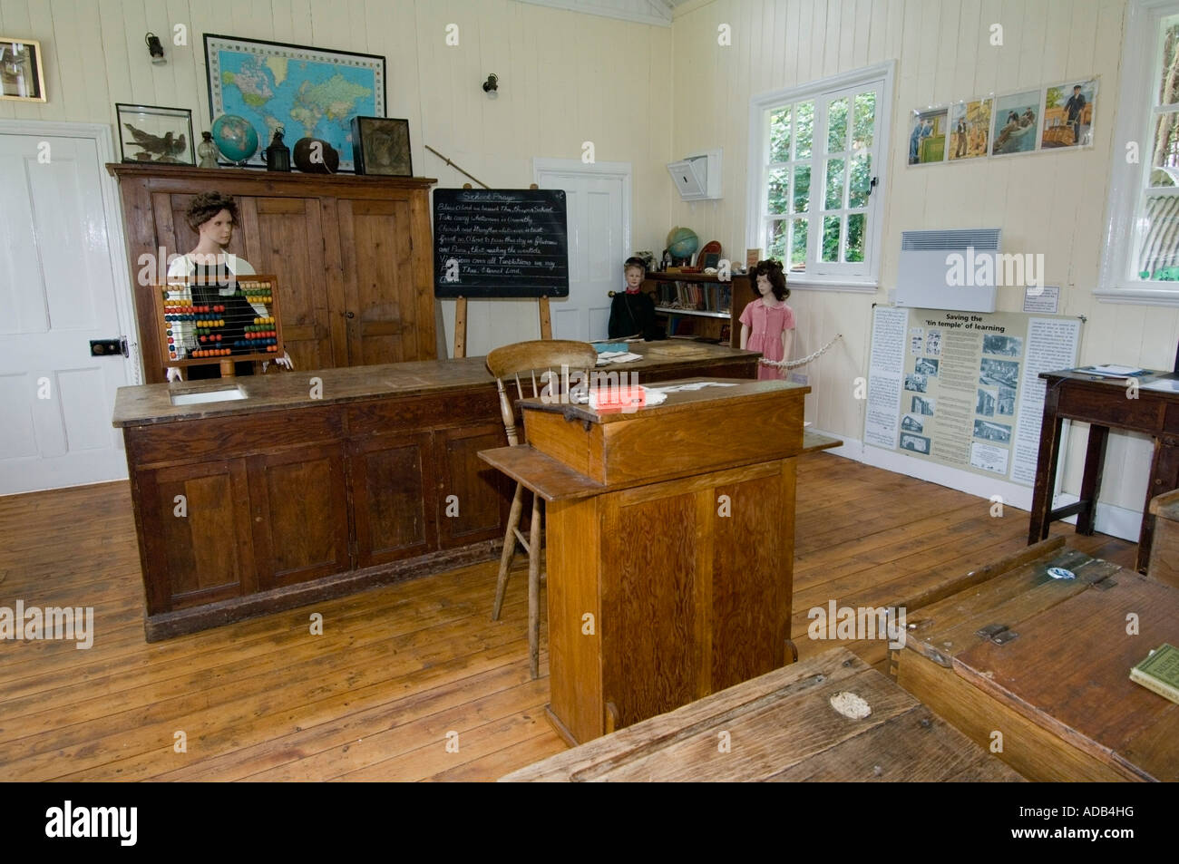 Old classroom interior hi-res stock photography and images - Alamy