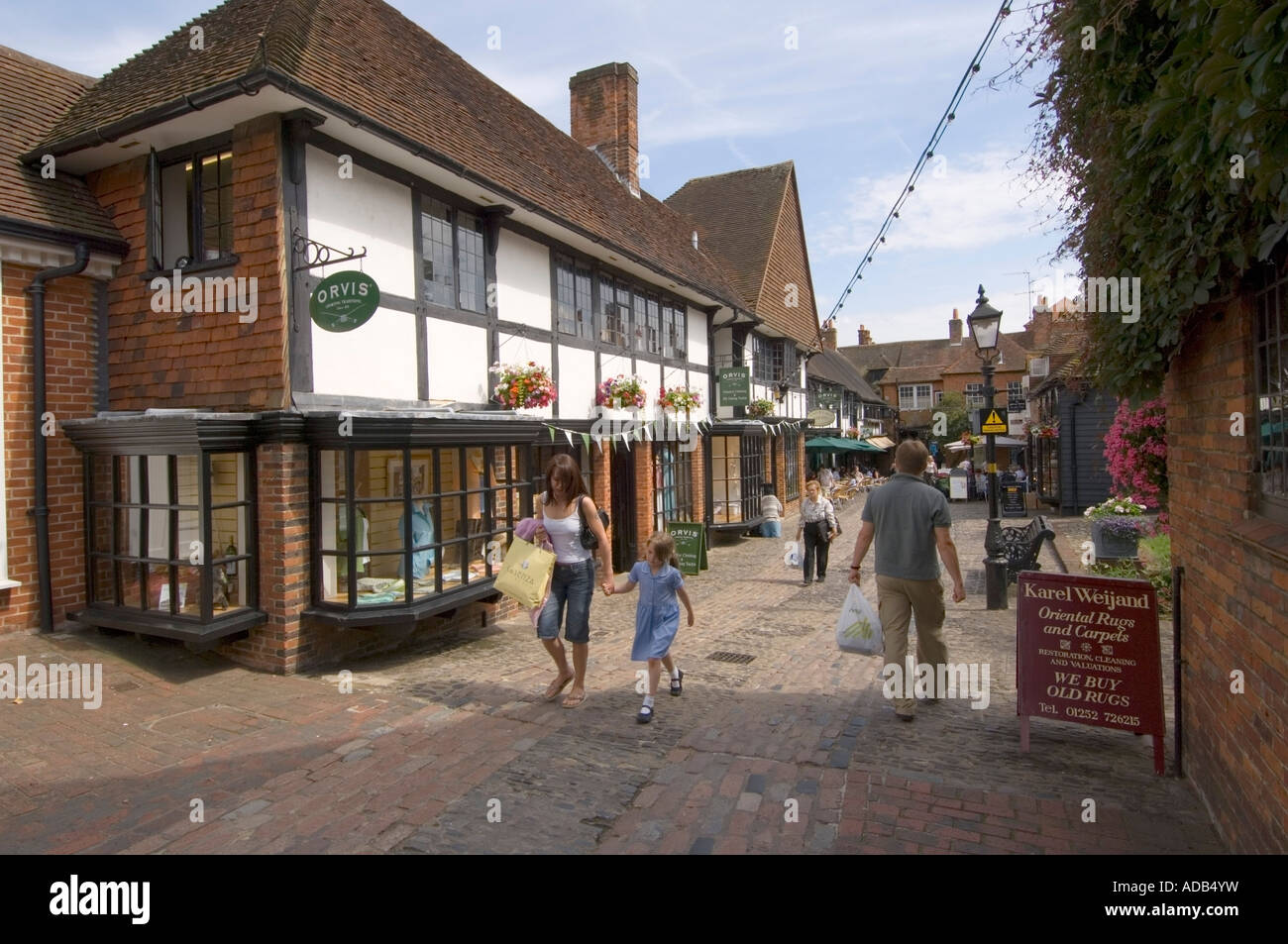 Shops In Farnham Surrey Stock Photos & Shops In Farnham Surrey Stock ...