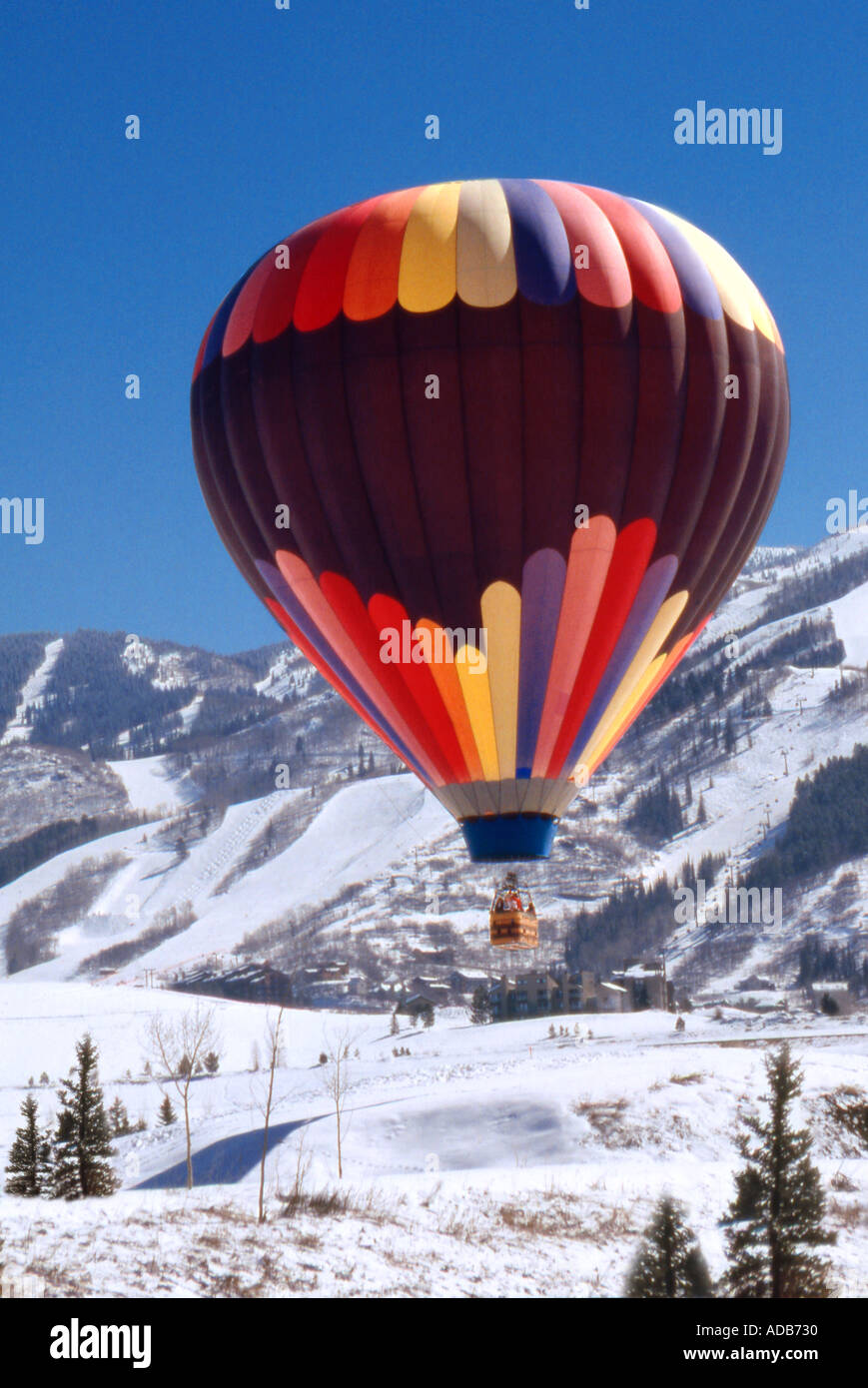 Flying winter mountains hi-res stock photography and images - Alamy