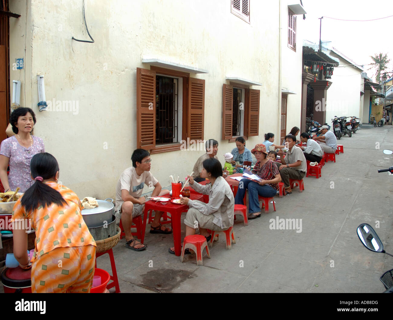 Typical vietnamese restaurant food hi-res stock photography and images ...