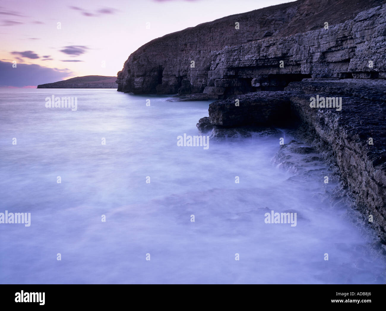 Disued limestone quarry uk hi-res stock photography and images - Alamy