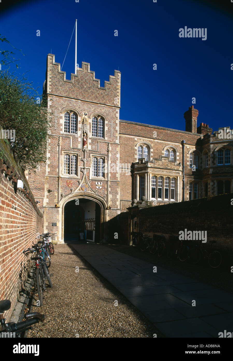 Jesus College, Cambridge, c. 1500. The front gate Stock Photo - Alamy