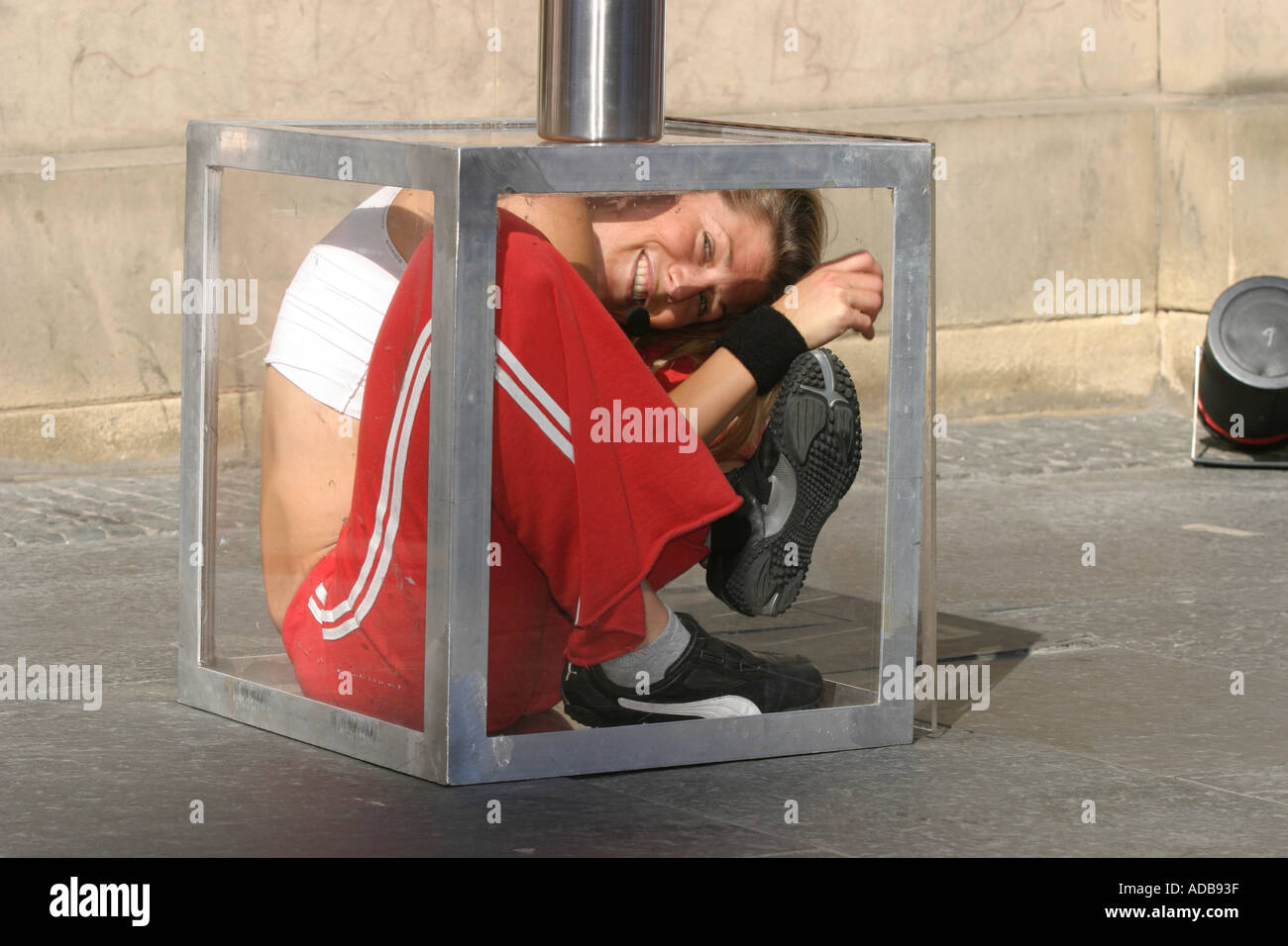 Contortionist box hi-res stock photography and images - Alamy