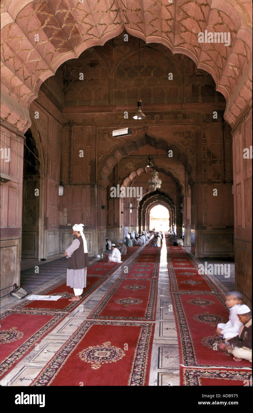 India the Jama Masjid Mosque Delhi Men at prayer Stock Photo - Alamy