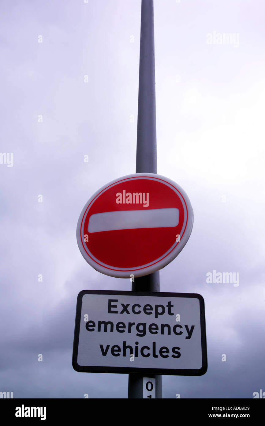Uk road signs priority hi-res stock photography and images - Alamy