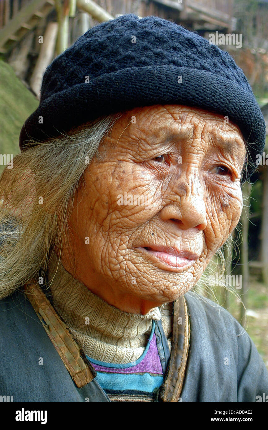 Old Chinese Woman Stock Photo - Alamy