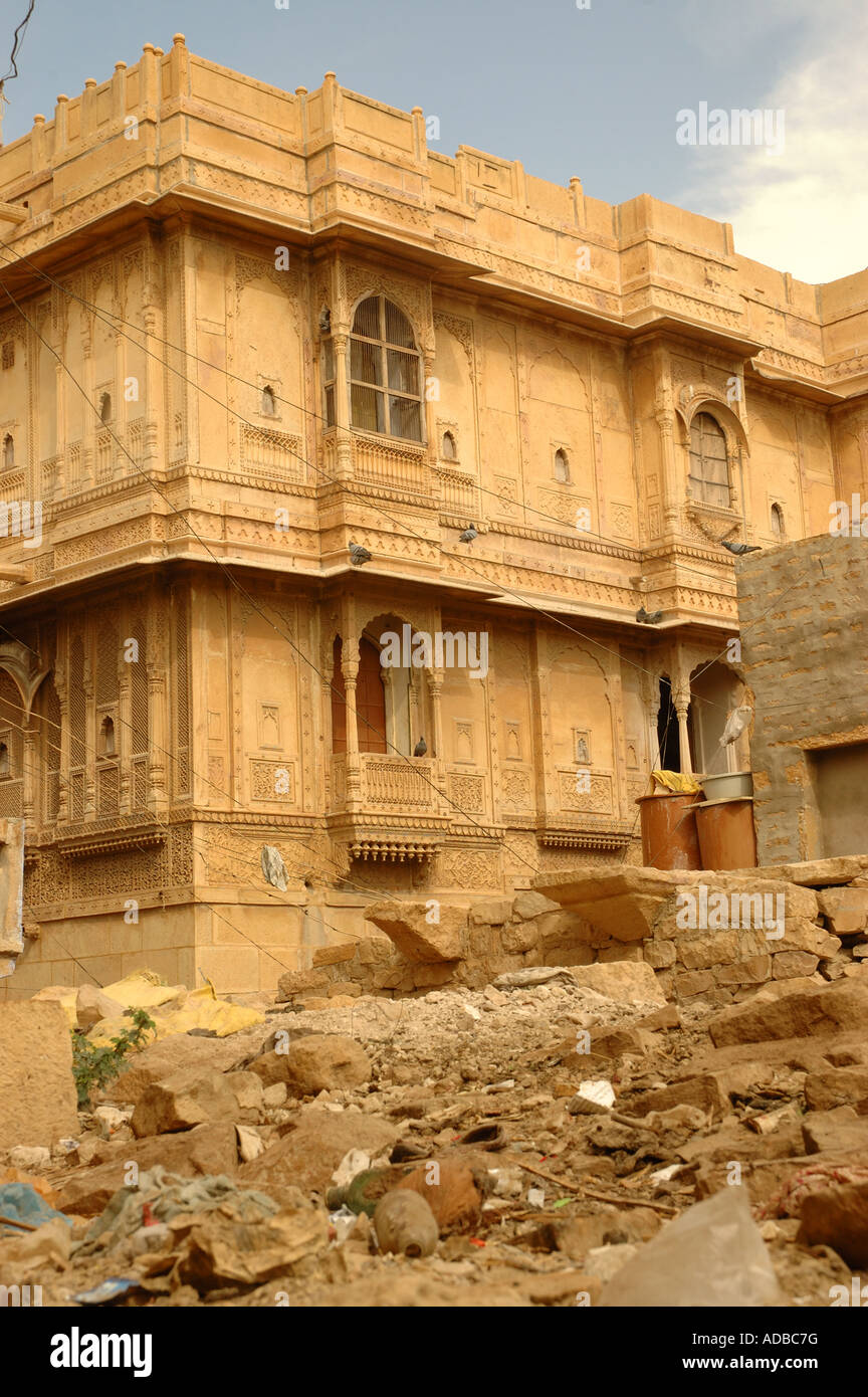 Street full of rubble in Jaisalmer Rajasthan India Stock Photo - Alamy