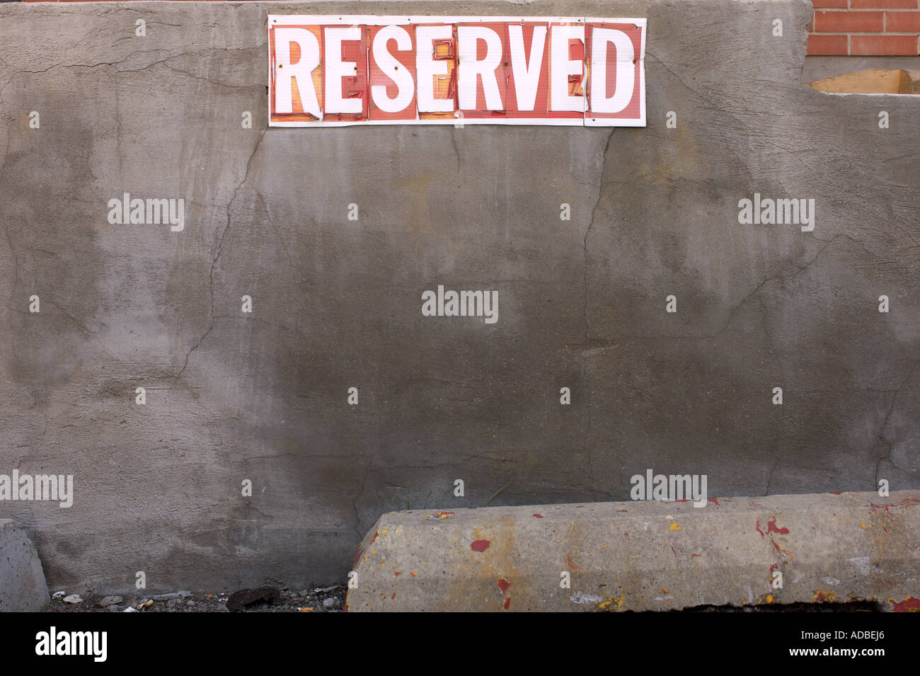 Worn out sign hi-res stock photography and images - Alamy