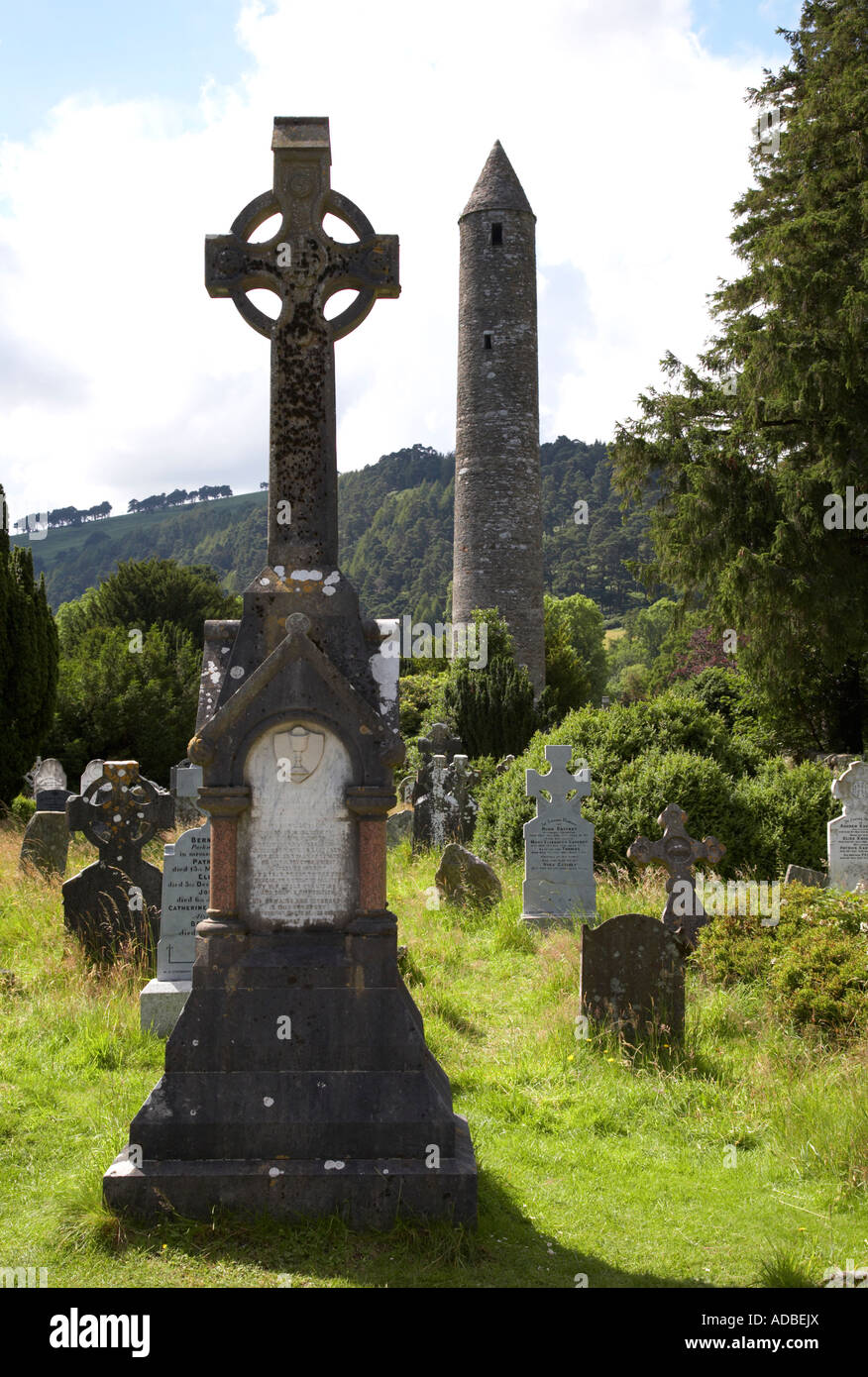 St kevin’s cross hi-res stock photography and images - Alamy