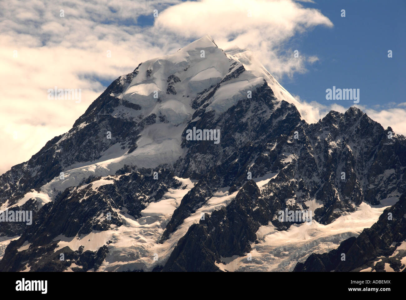 Glaciers on summit mount hi-res stock photography and images - Alamy