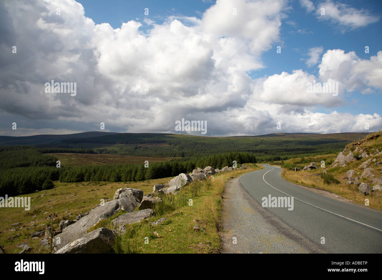 Gap in road hi-res stock photography and images - Alamy