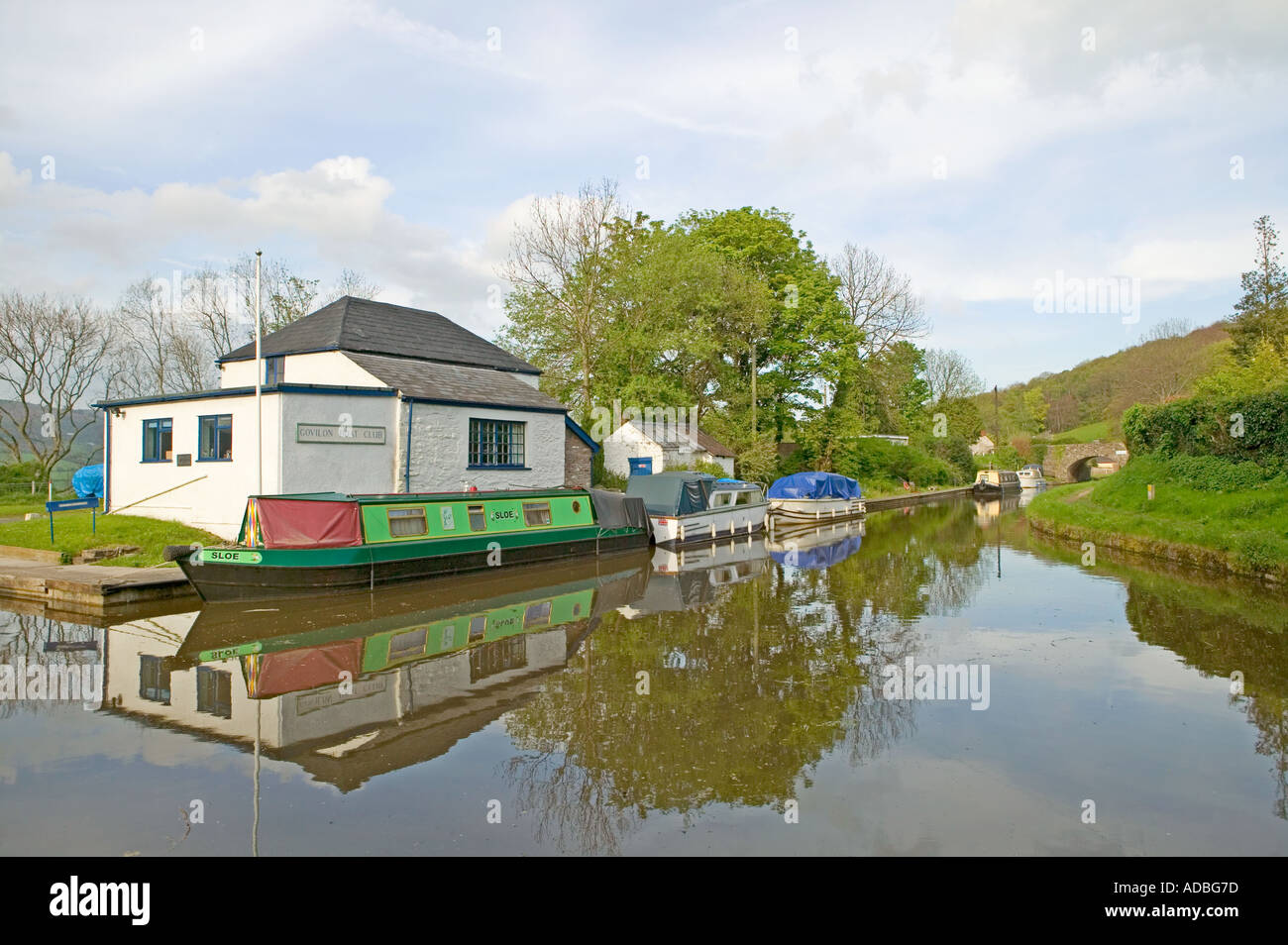 Canal wales govilon hi-res stock photography and images - Alamy
